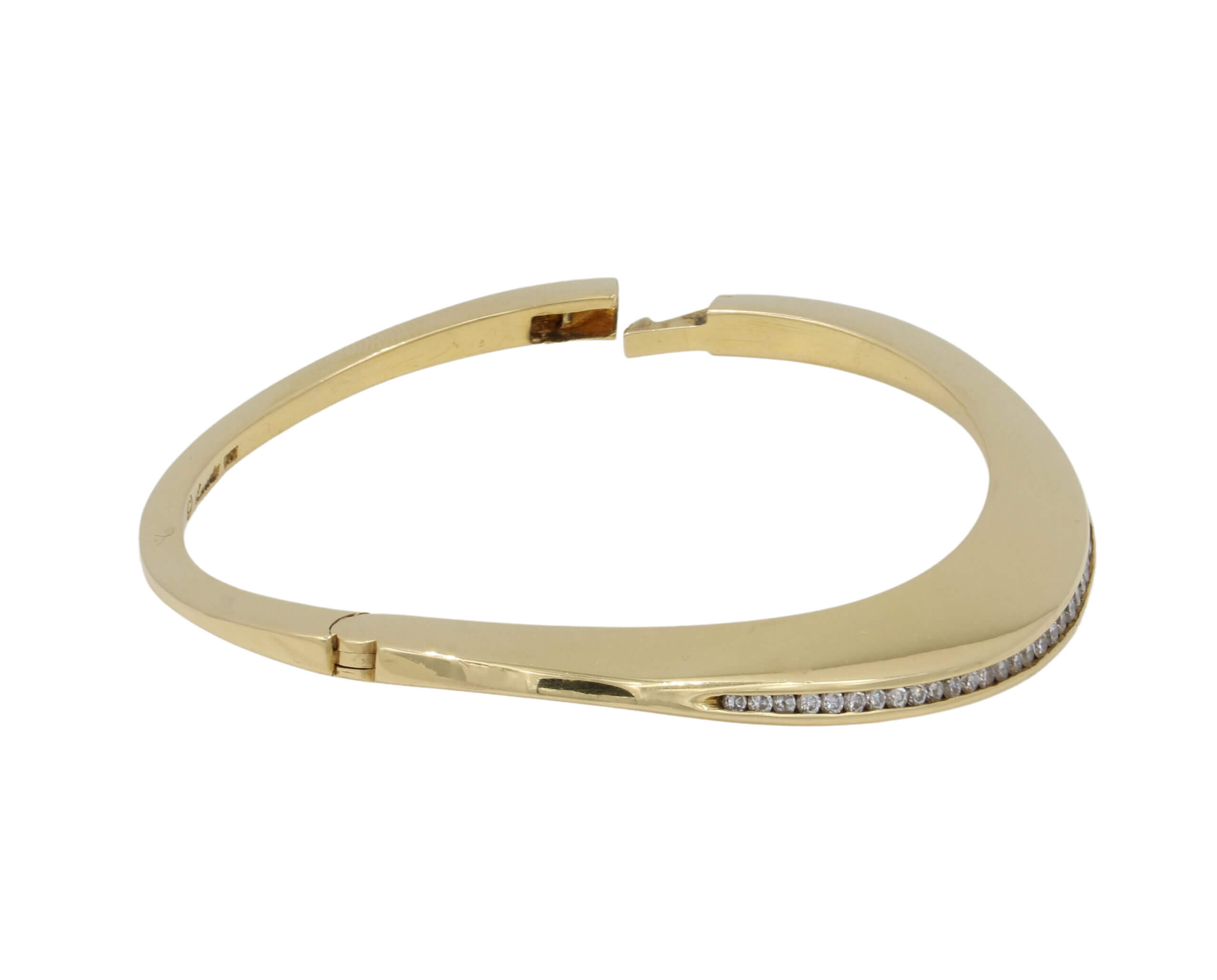 18 Karat Yellow Gold Diamond Bangle Bracelet - Lippa's Jewelry